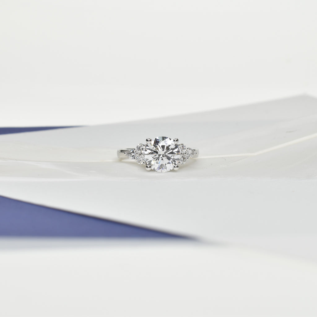 Round Lab Grown Diamond Engagement Ring – NIYA K