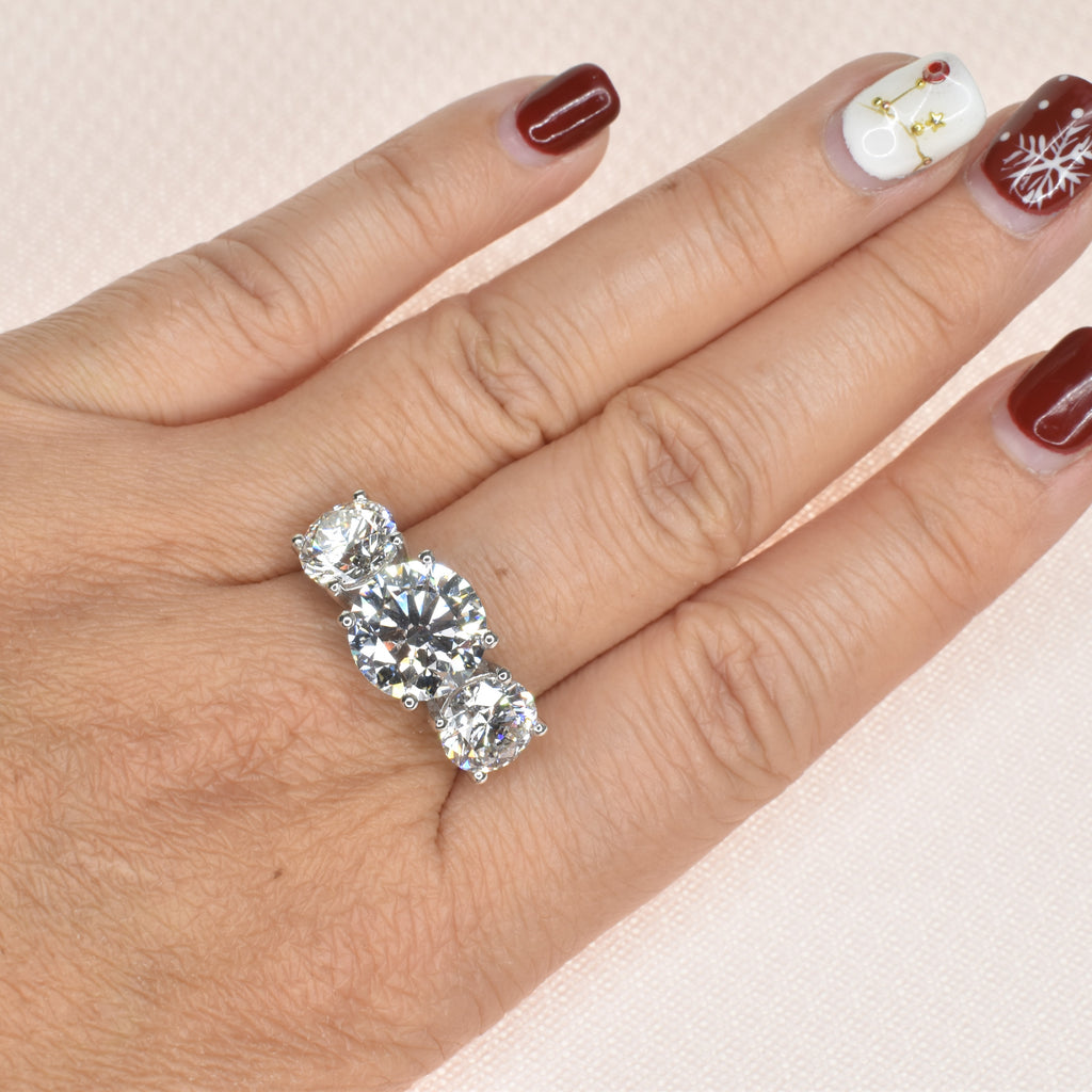 Lab Grown Diamond Trilogy Ring – NIYA K